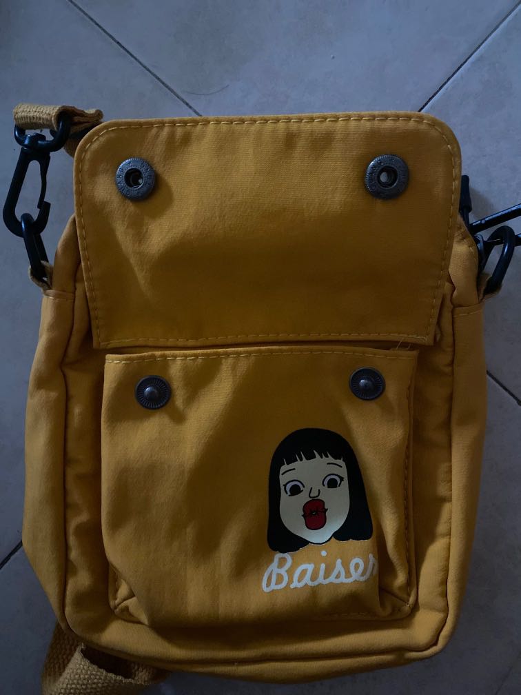 tumblr sling bag, Women's Fashion, Bags & Wallets, Cross-body Bags on ...