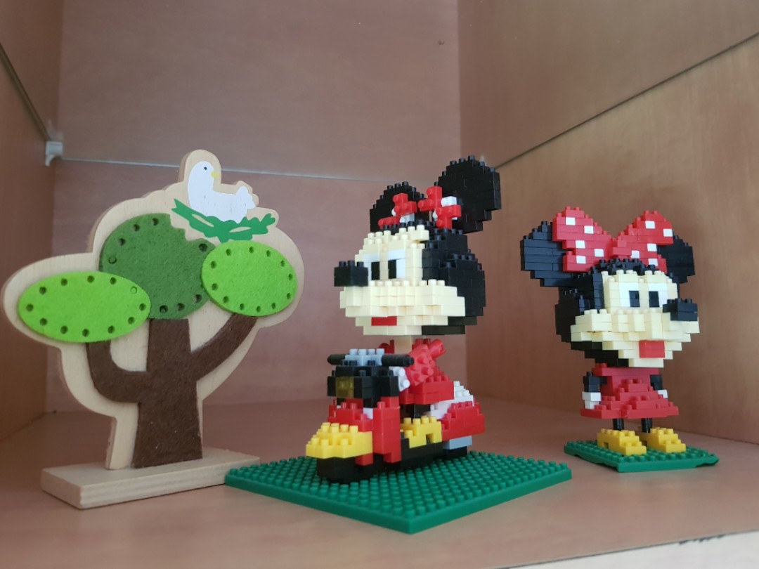 2x Minni Mouse with tree Nano Block, Hobbies & Toys, Stationery & Craft ...