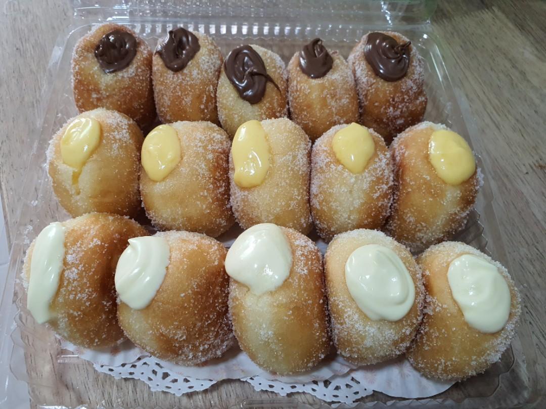 BOMBOLINI & DONUTS ( EGGLESS ), Food & Drinks, Homemade Bakes on Carousell