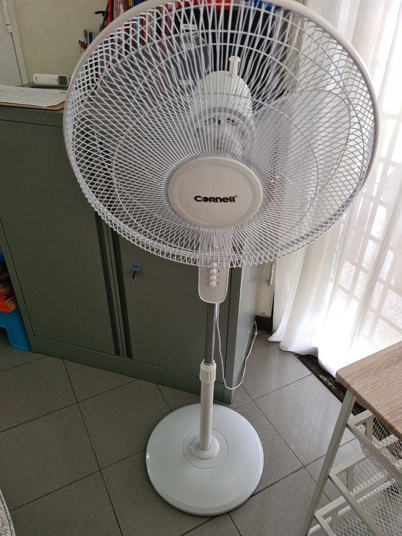 Cornell fan with timer, Furniture & Home Living, Lighting & Fans, Fans ...