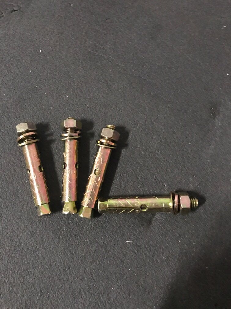 Free diy stuff bolts nuts washers, Free Items on Carousell