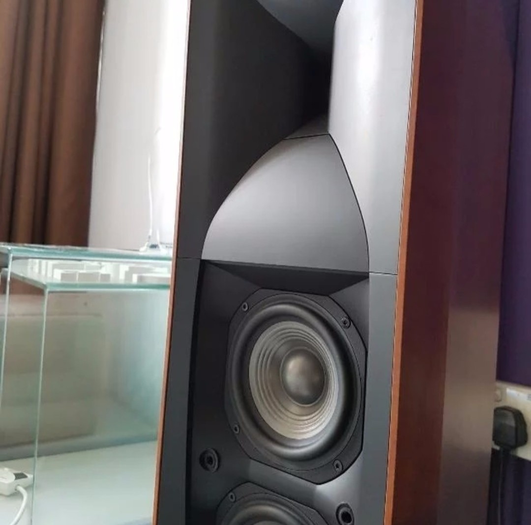 JBL Studio 570, Audio, Soundbars, Speakers & Amplifiers on Carousell