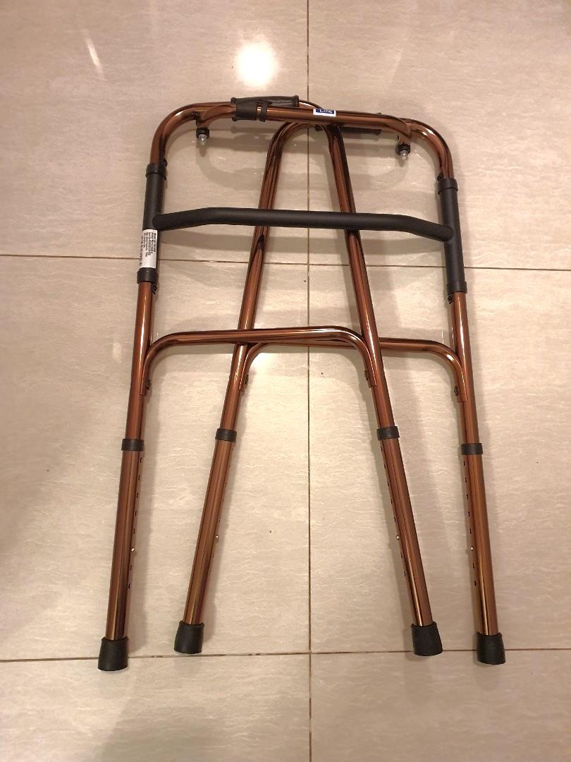 LifeLine Walking Frame Aluminium Foldable & Lightweight (Adults/Elderly ...