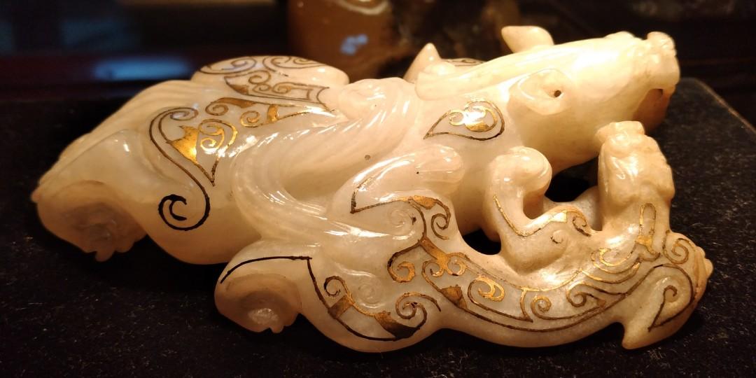 和田玉金鑲玉鎏金鏤雕摆件Old Chinese White Jade Pi Jiu Statue, Hobbies & Toys ...
