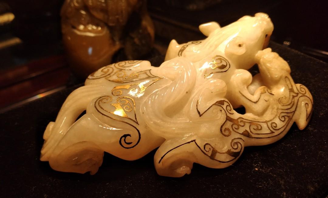 和田玉金鑲玉鎏金鏤雕摆件Old Chinese White Jade Pi Jiu Statue, Hobbies & Toys ...