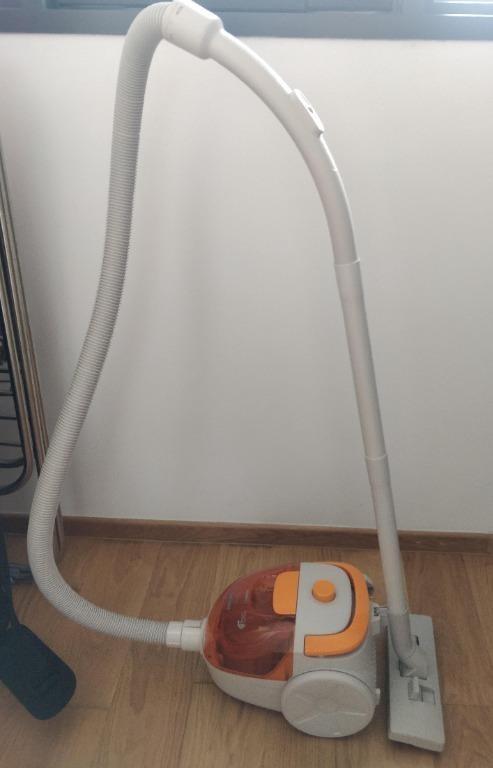 Philips EasyGo 1400W Power Cyclone 3 Bagless Hoover, Furniture & Home ...