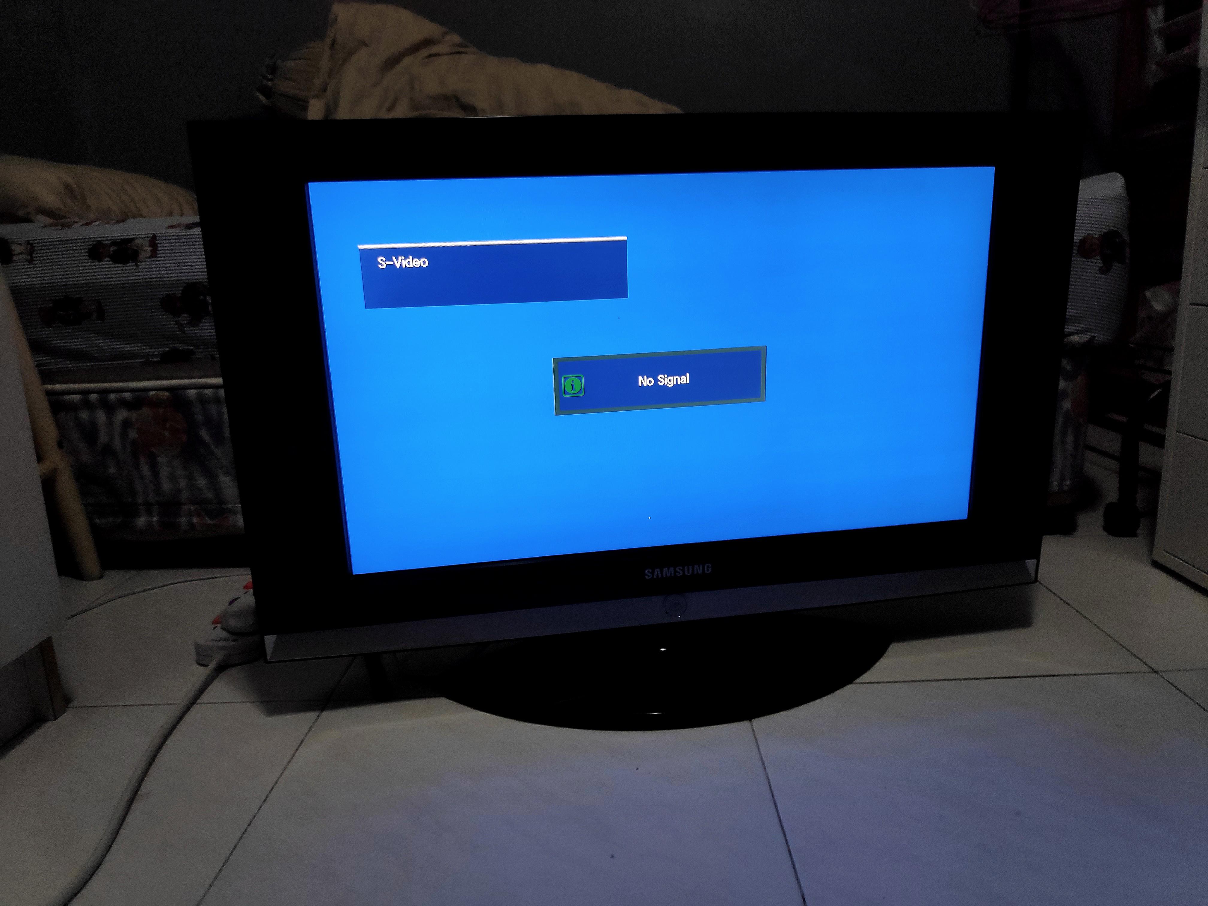 Samsung 27" inch LCD TV / Monitor, TV & Home Appliances, TV ...