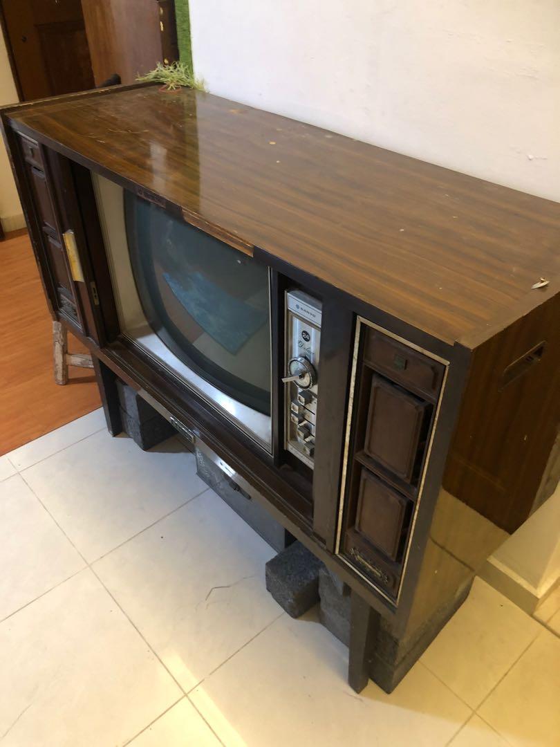 Vintage wooden Tv Premium Antique (Sanyo Japan 1960s) TV, Furniture ...