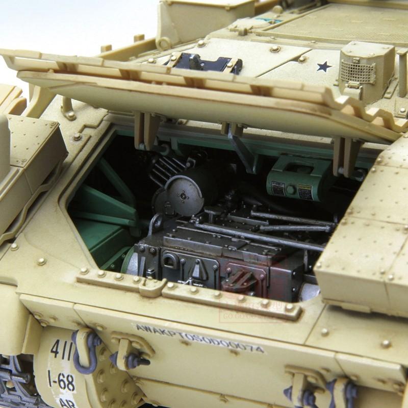 1/35 M2A3 Bradley W/Busk III (FULL INTERIOR), Hobbies & Toys, Toys ...