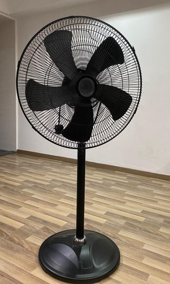 18” Inch Stand Fan, Furniture & Home Living, Lighting & Fans, Fans on ...