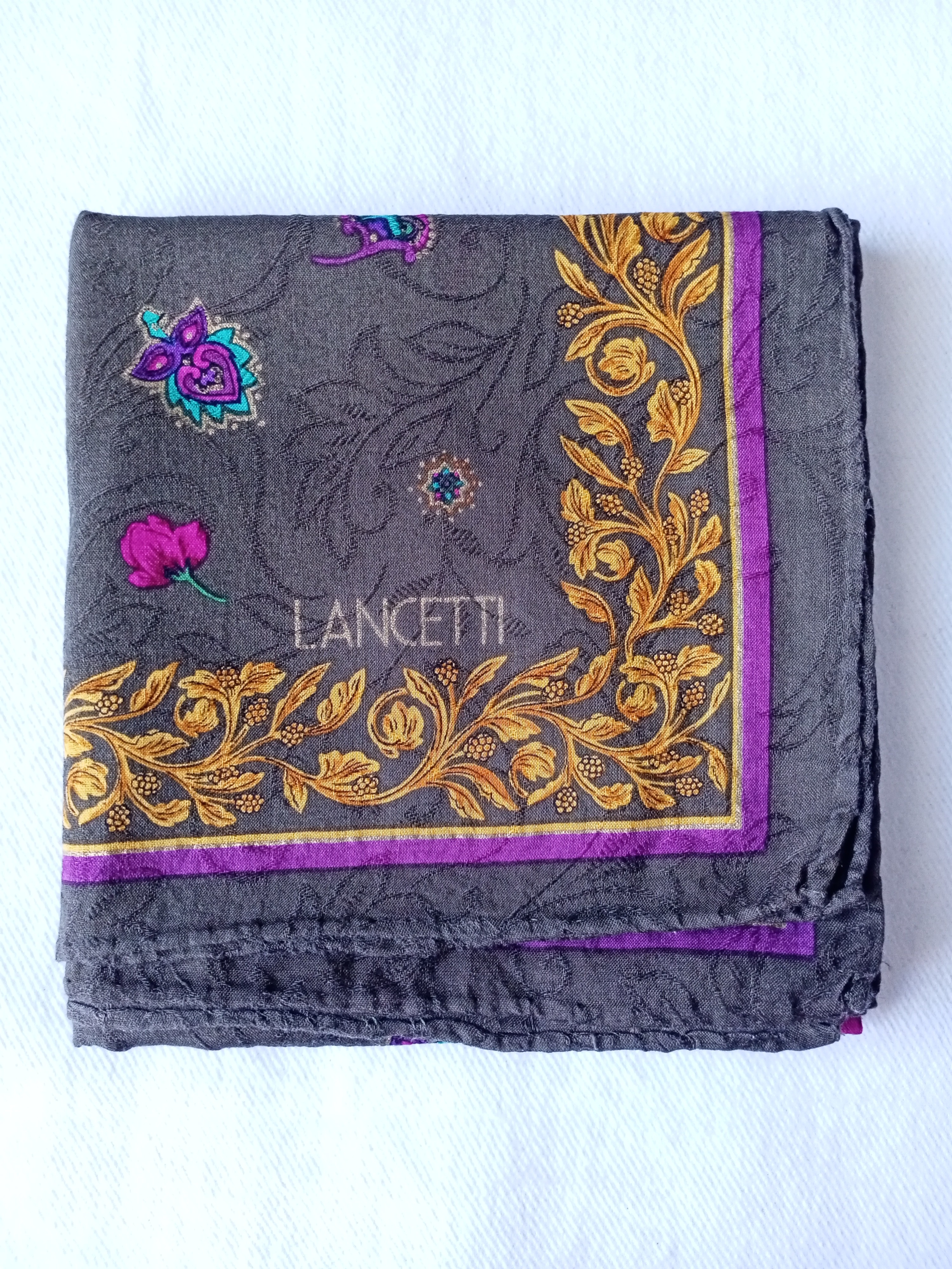 ️ LANCETTI AUTHENTIC VINTAGE SCARF, Fesyen Wanita, Aksesoris di Carousell