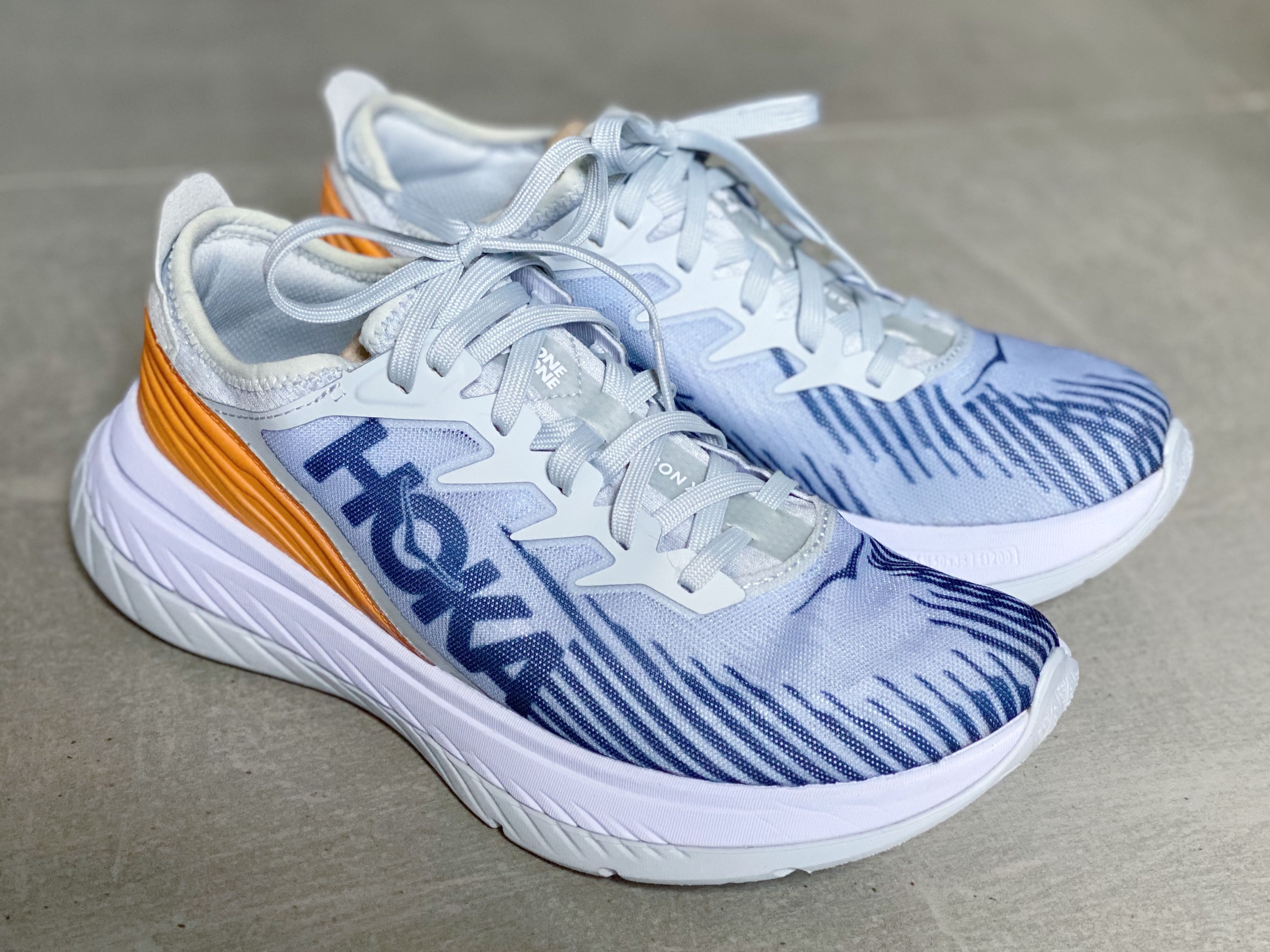 Hoka Carbon X SPE, Women's Fashion, Footwear, Sneakers on Carousell