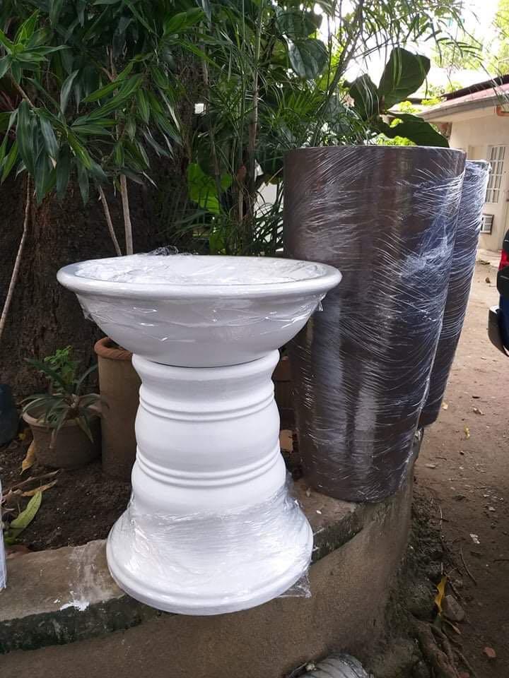 kawa with stand, Furniture & Home Living, Gardening, Pots & Planters on ...