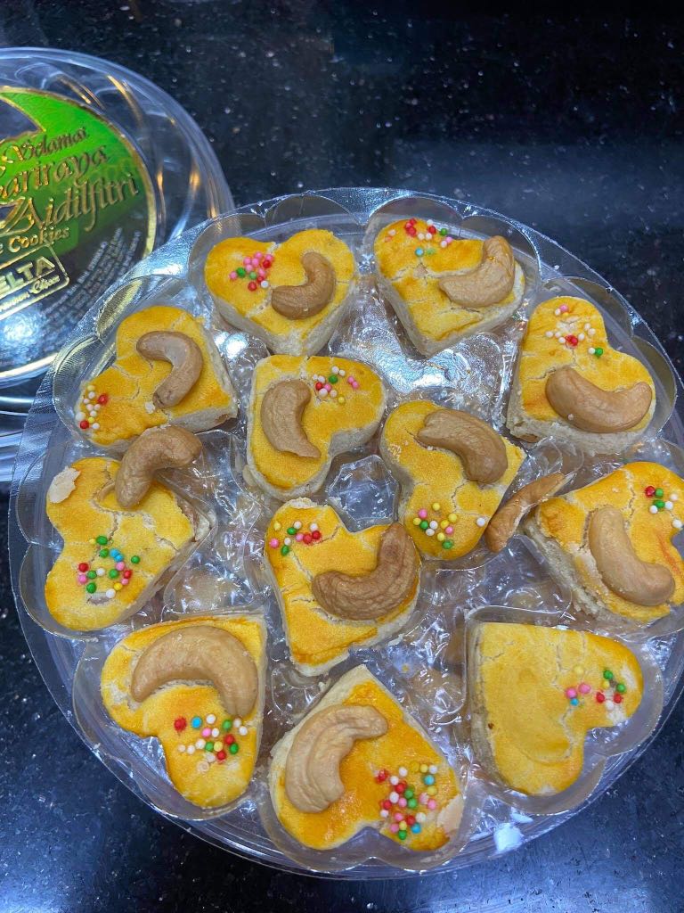 Malaysian Cookies and Biscuits, Food & Drinks, Homemade Bakes on Carousell