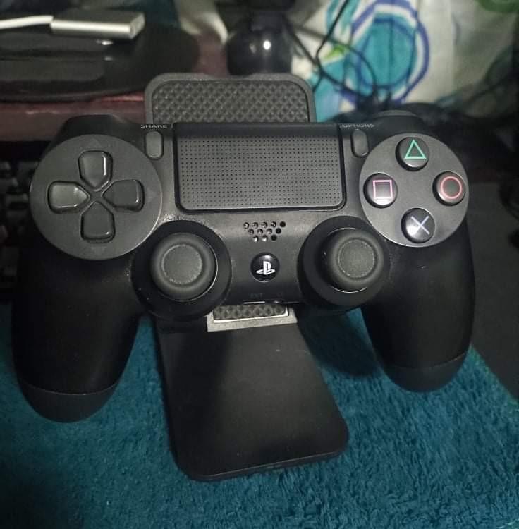 Original DualShock 4 V2 controller, Video Gaming, Gaming Accessories ...
