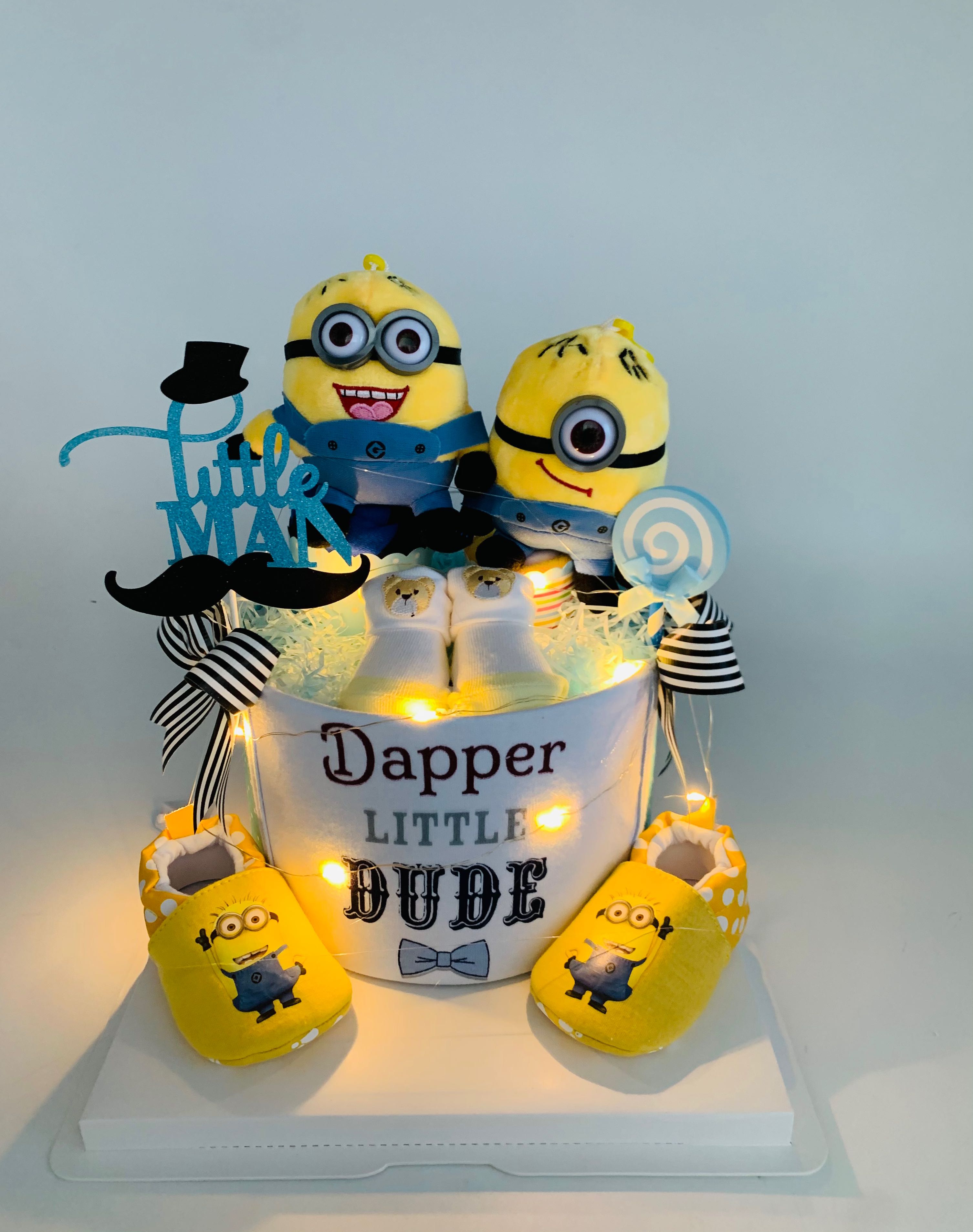 Minions Diapers cake, Babies & Kids, Bathing & Changing, Diapers & Baby ...