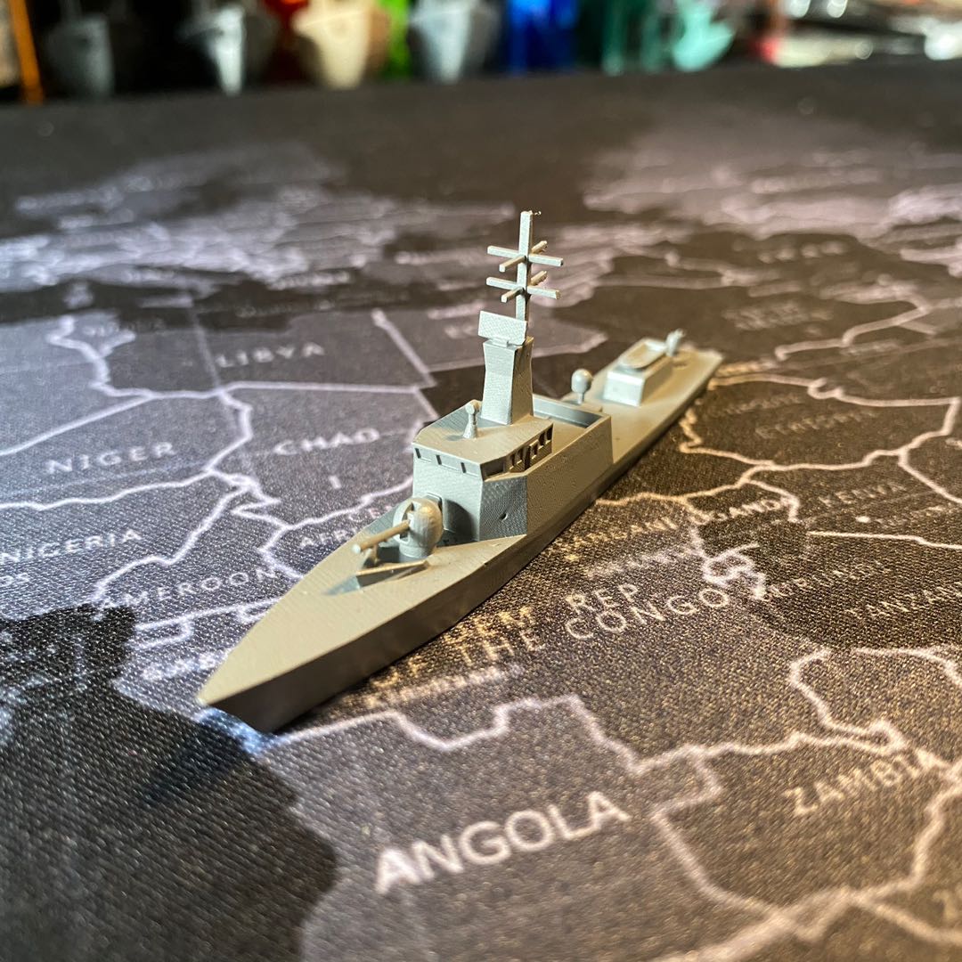RSN Fearless Class Patrol Vessel (PV) (1:700 Scale), Hobbies & Toys, Toys & Games on Carousell