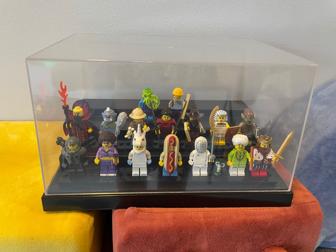 Lego Minifigures Series 13 Complete Set in Display Box, Hobbies & Toys ...