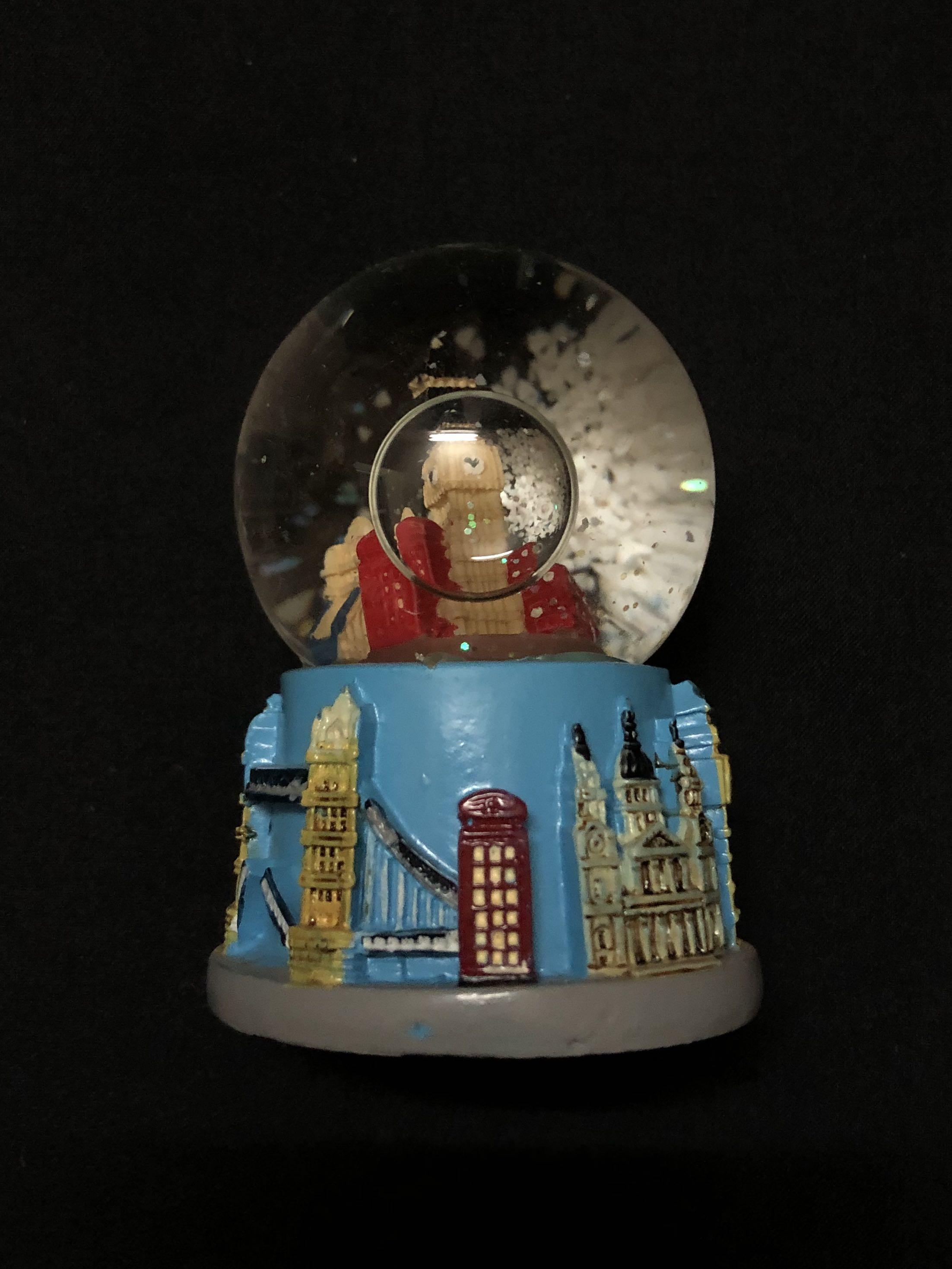 London snow globe, Hobbies & Toys, Memorabilia & Collectibles, Vintage ...