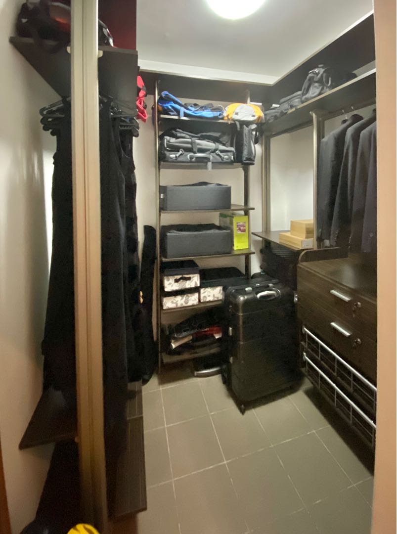 Pole-System Walk-In Wardrobe, Furniture & Home Living, Furniture ...