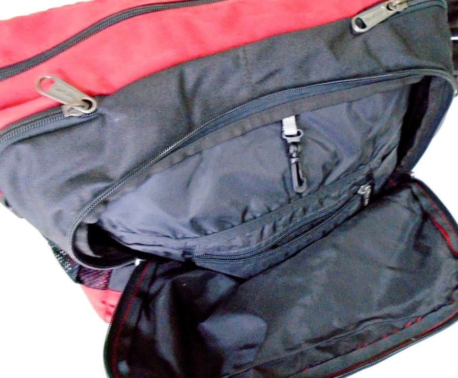 [Hawk] Red Messenger Bag, Men's Fashion, Bags, Sling Bags on Carousell