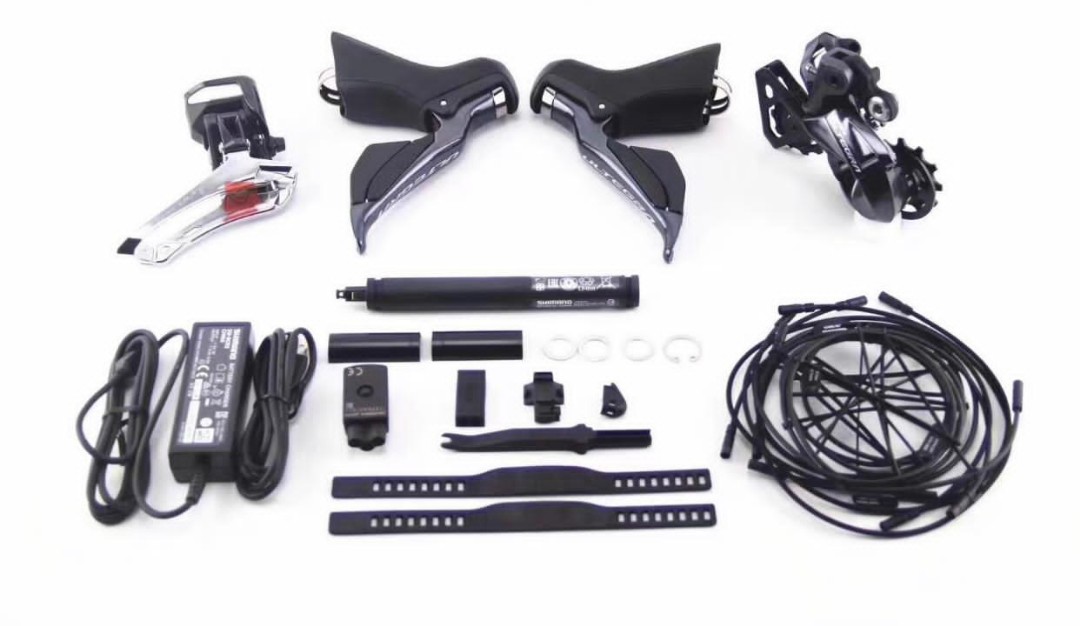 Shimano Ultegra Di2 R8050 SM-Ew90A Medium Set ( Electronic part )upgrade kit, Sports Equipment ...