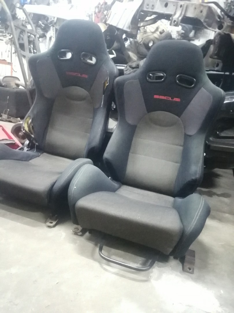 Sscus pair bucket seat, Auto Accessories on Carousell