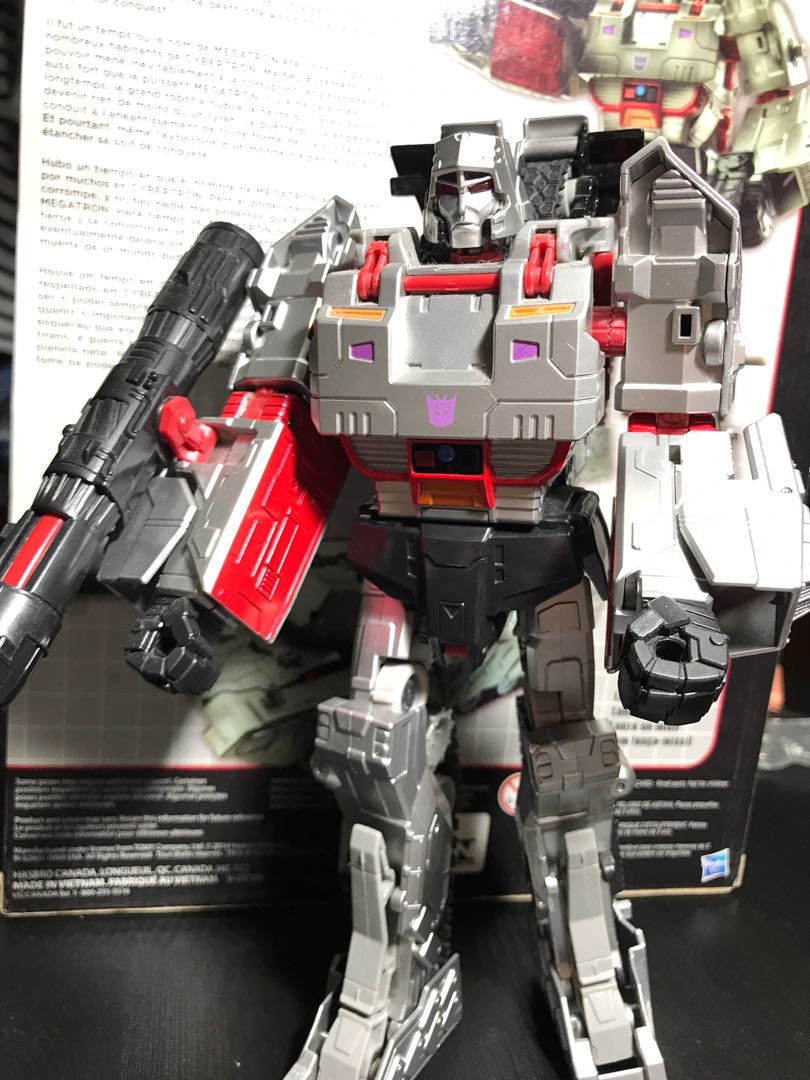 Transformers leader class Megatron, Hobbies & Toys, Toys & Games on ...