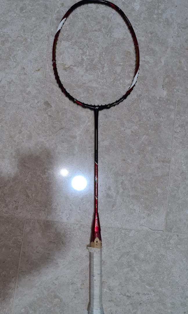 Yonex Arcsaber Z-slash taufik hidayat version, Sports Equipment, Sports ...