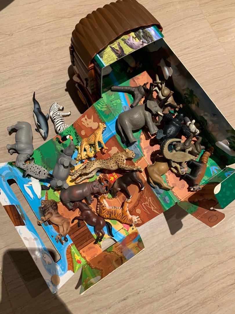 24 TAKARA TOMY tomica animals with Zoo bus, Hobbies & Toys, Toys ...