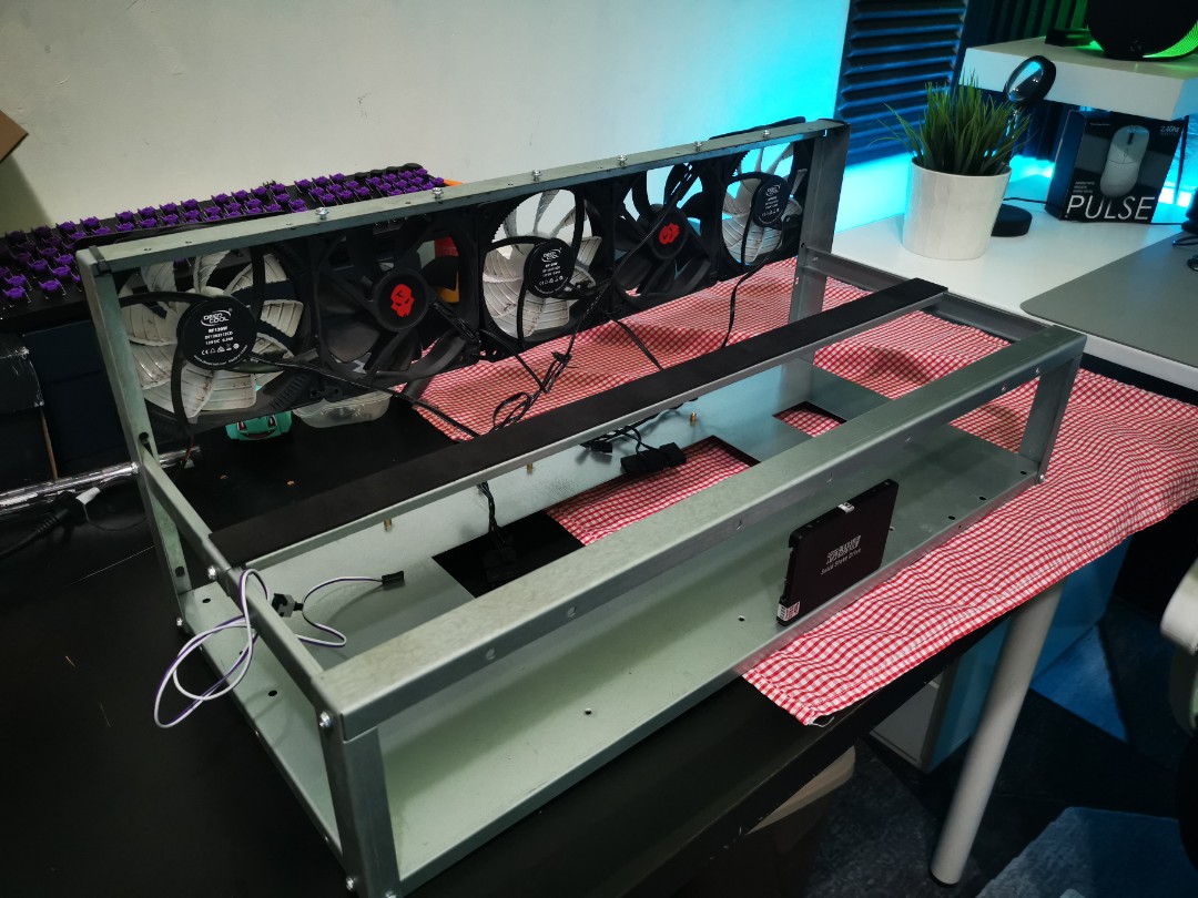 (BUNDLE) 8 GPU Mining Frame steel frame with Fans and 60gb Sata SSD ...
