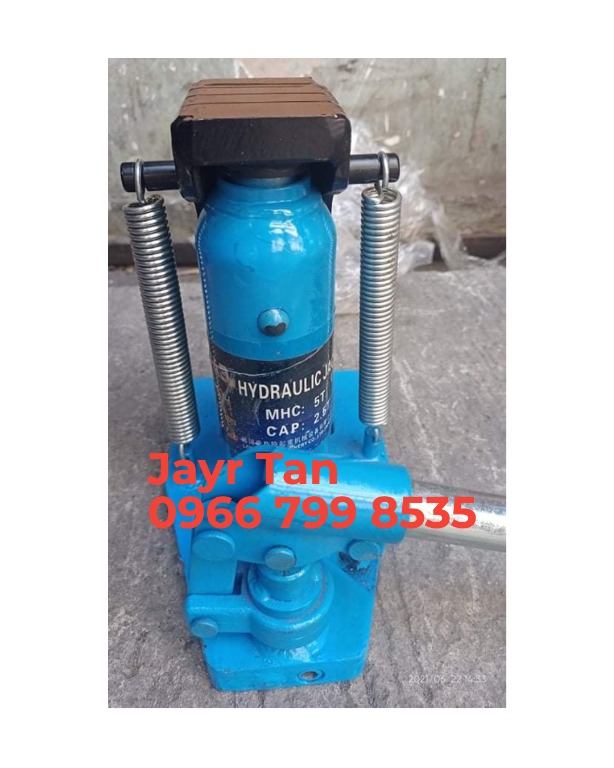 Claw Type Hydraulic Jack, Commercial & Industrial, Construction Tools ...