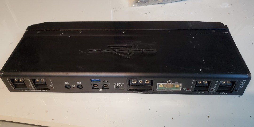 DC360.4 zapco, 汽車配件, 其他 - Carousell