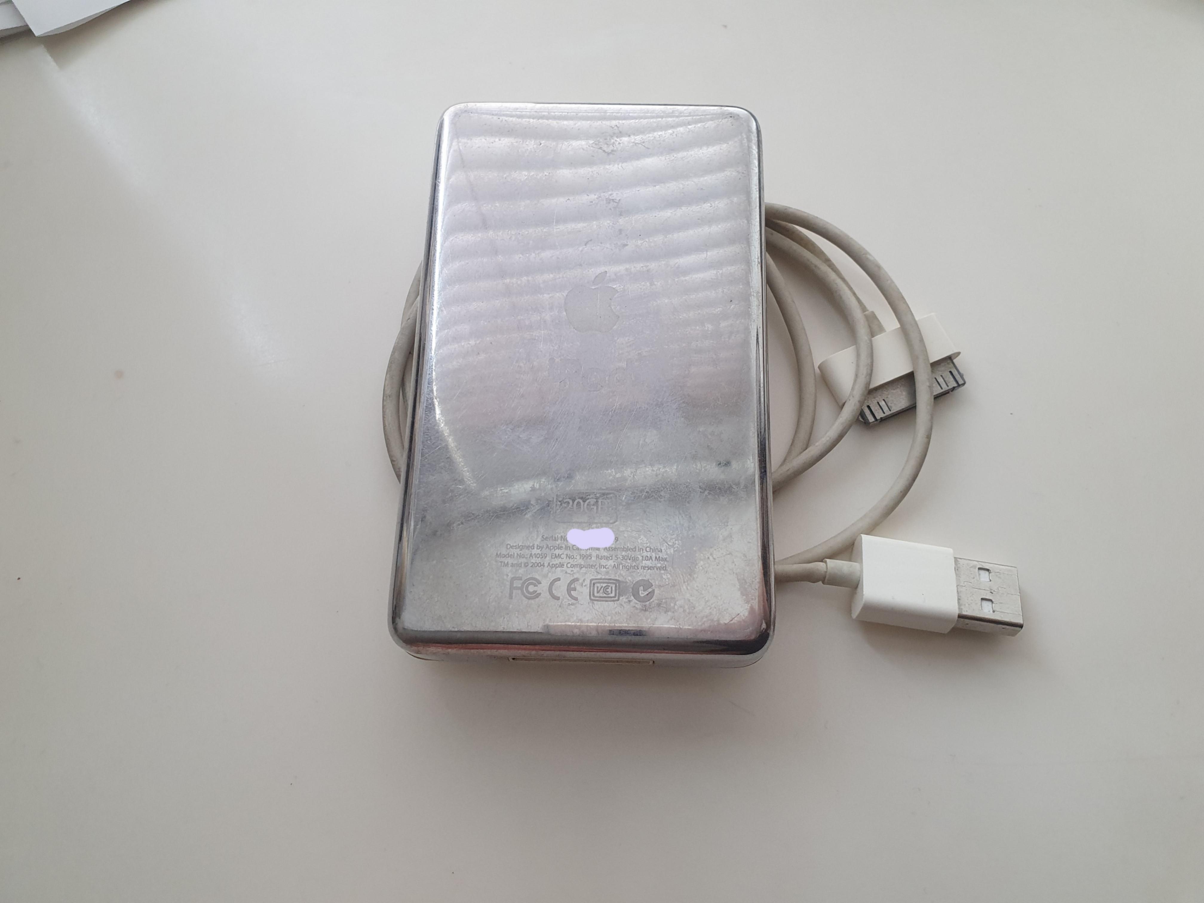 Ipod Classic 4th gen A1059, Audio, Portable Music Players on Carousell