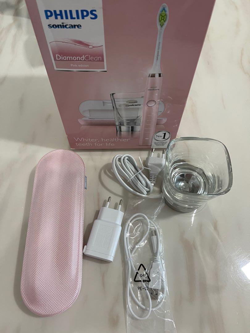 Philips Sonicare charger, Beauty & Personal Care, Oral Care on Carousell