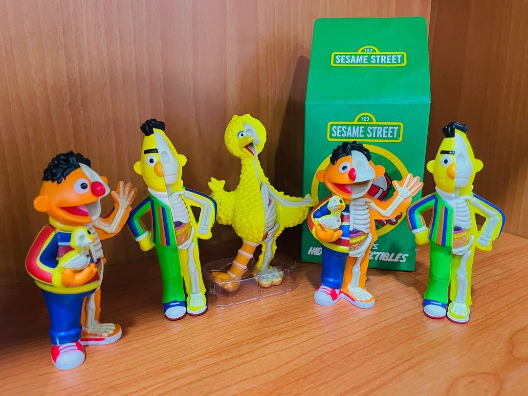 Sesame Street Hidden Box, Hobbies & Toys, Memorabilia & Collectibles ...