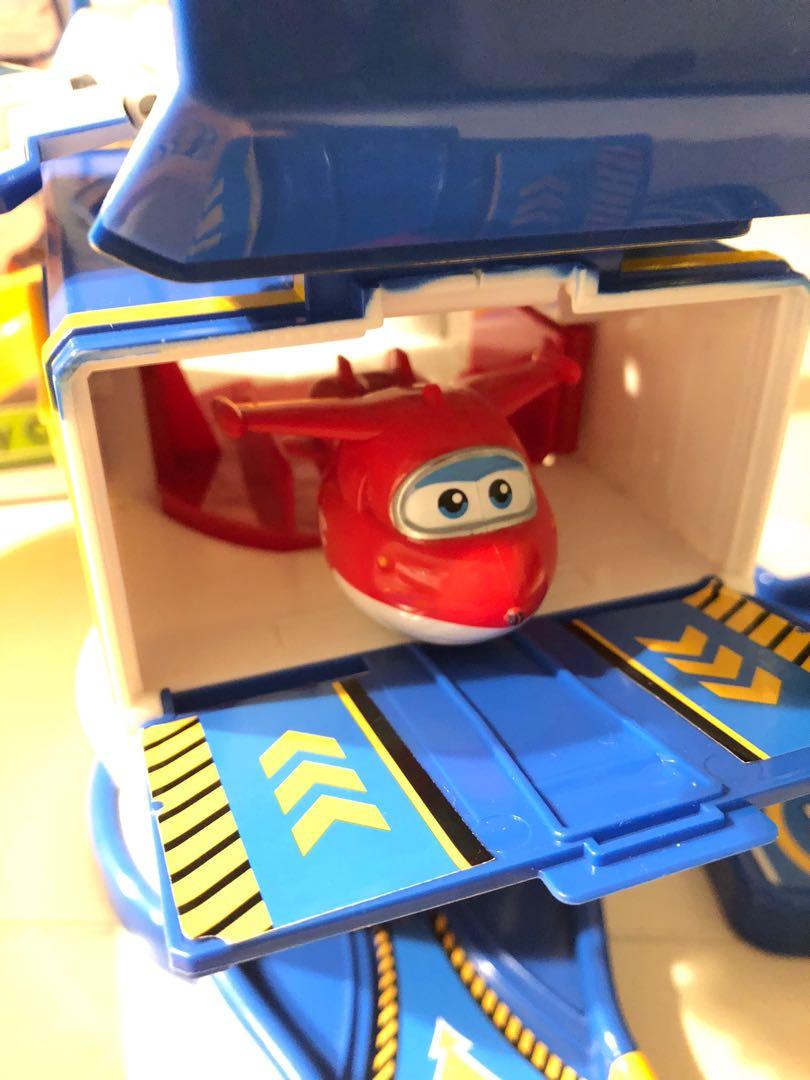 Superwings Jett and Jimbo Runway Tower toy set, Hobbies & Toys, Toys ...