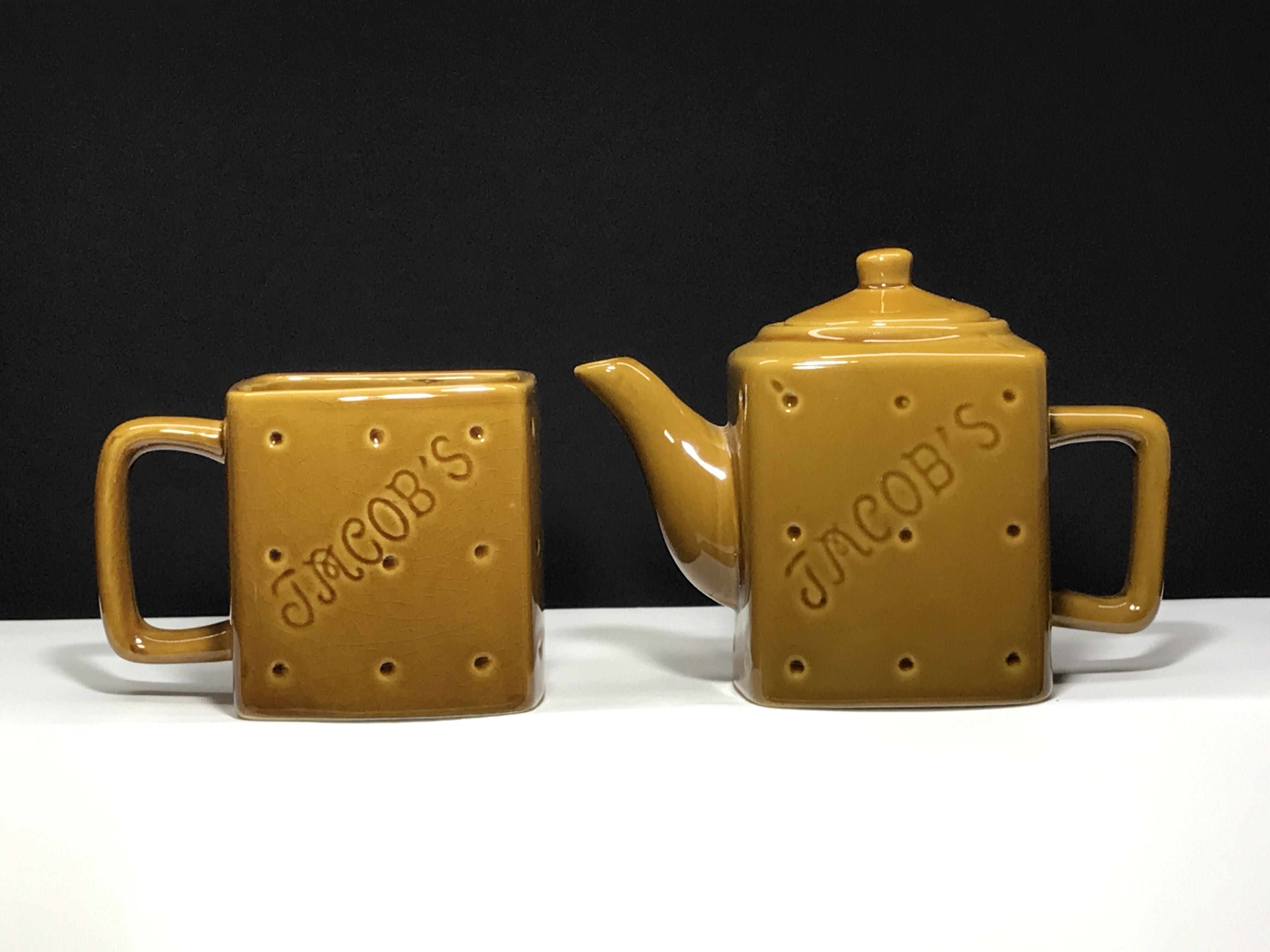 Vintage! JACOB'S Tea Set, Furniture & Home Living, Kitchenware ...