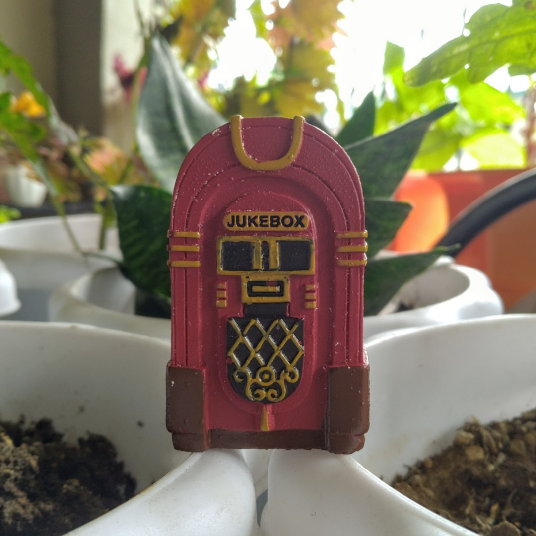 Vintage Jukebox Collectible Mini Figure, Hobbies & Toys, Memorabilia ...