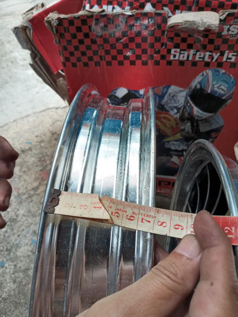 Yamaha Mio I 125 R8 mag wheels with disc plate and stainless tire valve ...