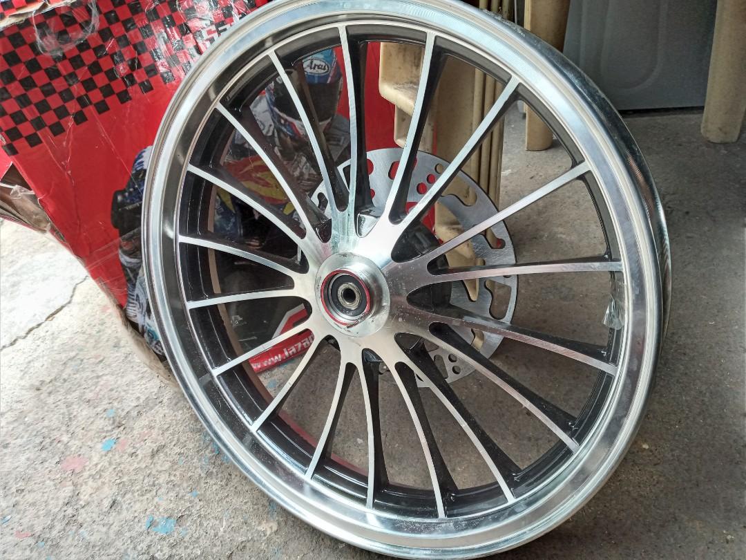 Yamaha Mio I 125 R8 mag wheels with disc plate and stainless tire valve ...