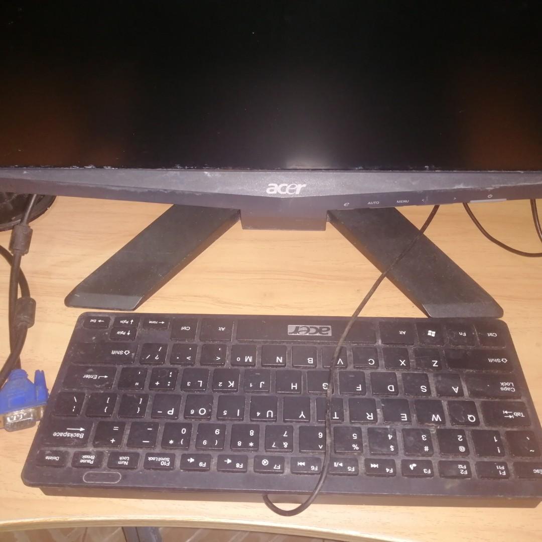 Acer monitor and keyboard with free wifi dangle and vga cable ...