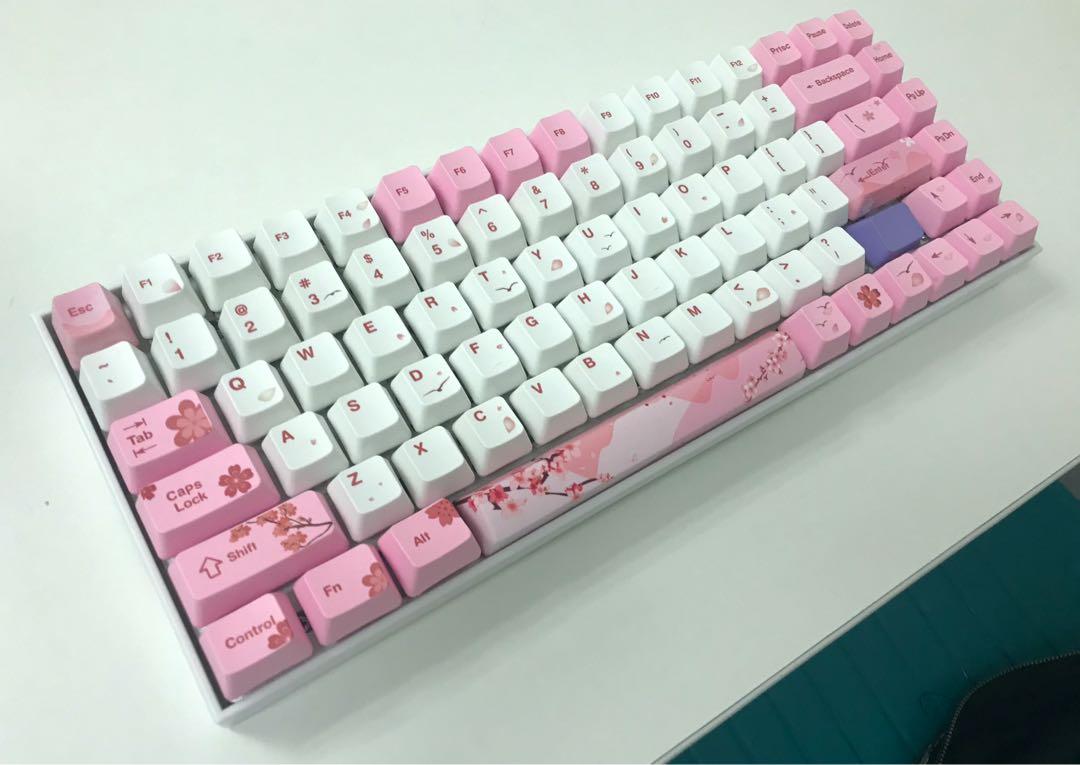 Custom Sakura Keyboard (Holy panda and Gateron Brown Switches), 電子遊戲 ...