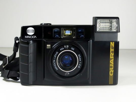 Minolta AF-S Quartz Date AF Film Compact, Photography, Cameras on Carousell