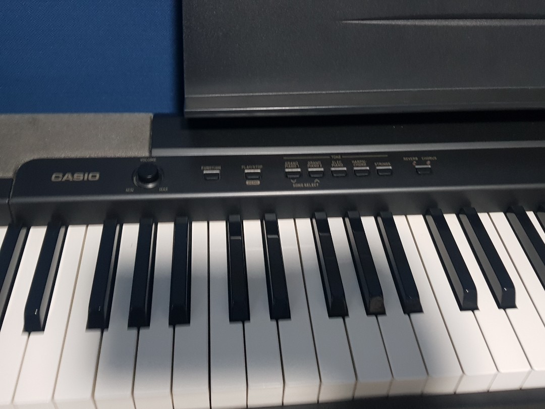 Used Casio CDP-100 keyboard, Hobbies & Toys, Music & Media, Musical ...