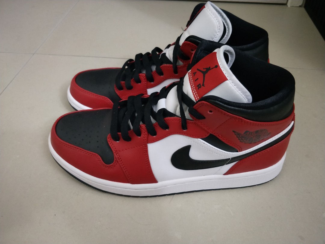 AJ 1 Mid 'Chicago Black Toe', Men's Fashion, Footwear, Sneakers on ...