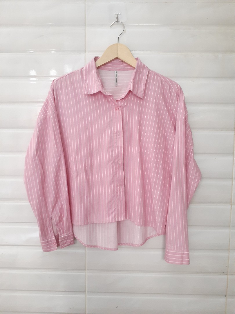 Colorbox kemeja crop, Fesyen Wanita, Pakaian Wanita, Atasan di Carousell