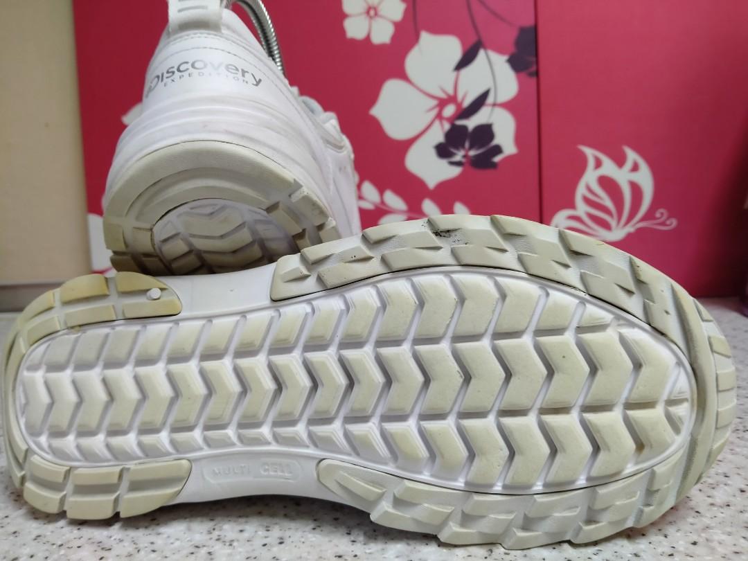 DISCOVERY EXPEDITION full white shoes, Men's Fashion, Footwear ...