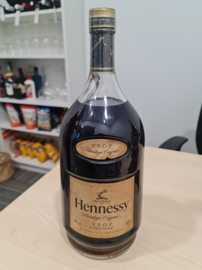 Hennessy VSOP 3l, Food & Drinks, Alcoholic Beverages on Carousell