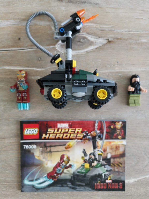 Lego 76008 Iron Man vs. The Mandarin, Hobbies & Toys, Toys & Games on ...